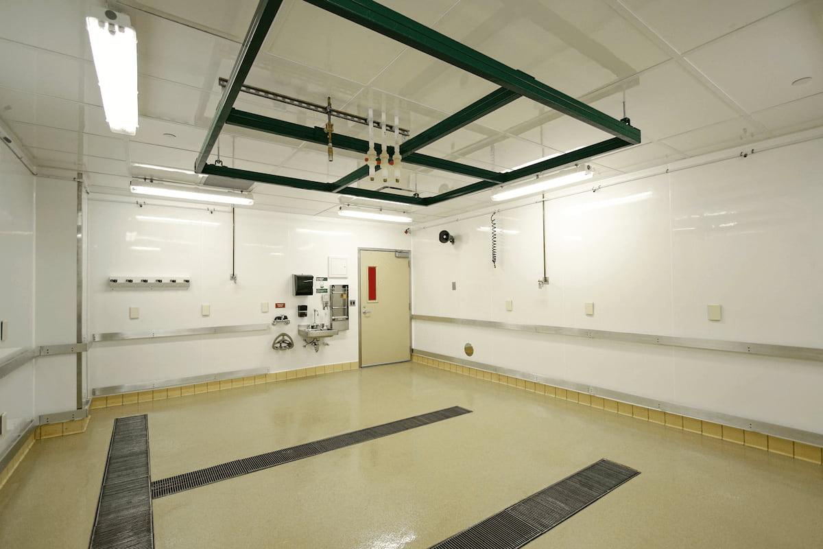 Arcoplast. Vivarium wall and ceiling seamless primary barrier systems ...