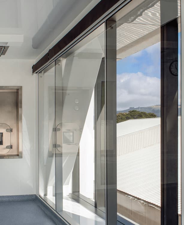 Arcoplast. Window glazing systems, double, single glaze. Molded and ...